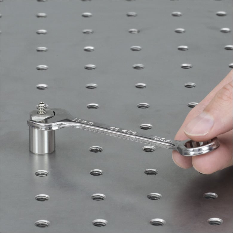 Thorlabs · Optical Posts: Ø1/2" and Ø12 mm
